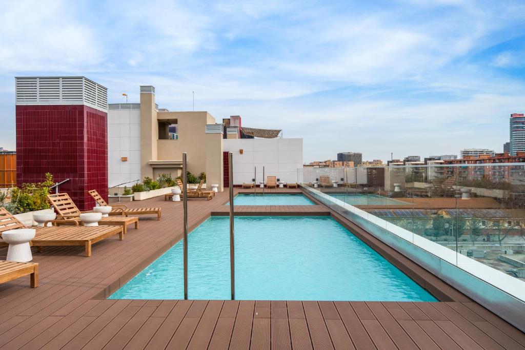 Diagonal Mar Monthly 2BR Pools Parking, Barcelona (updated prices 2026)