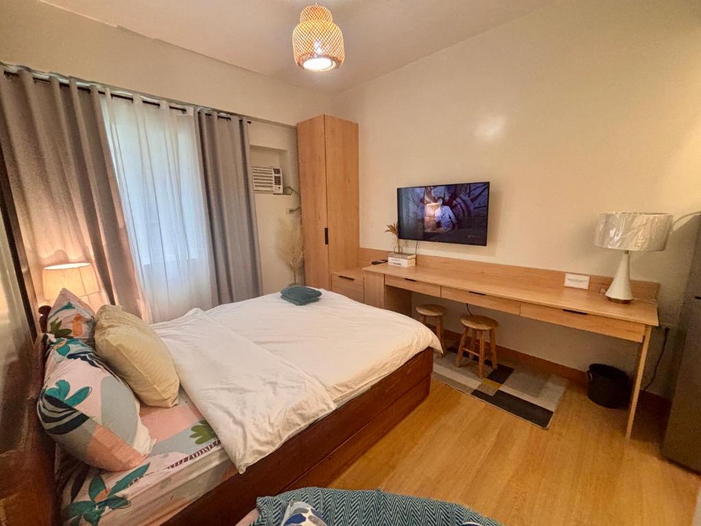 For Family & Couples Comfort Netflix & Chill Near Mall SM Fairview ...