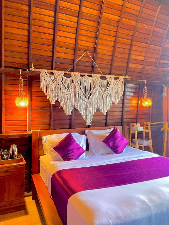 Pinggan caldera, Baturaja (updated prices 2025)