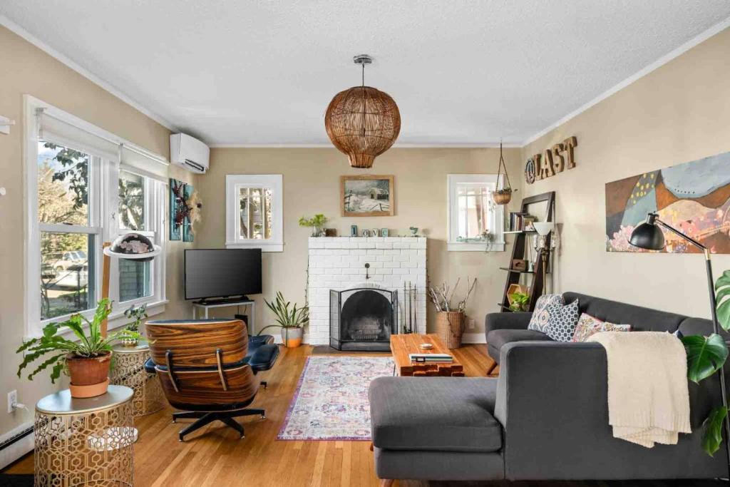 Charming Home in Inner Southeast Portland, Portland (updated prices 2025)