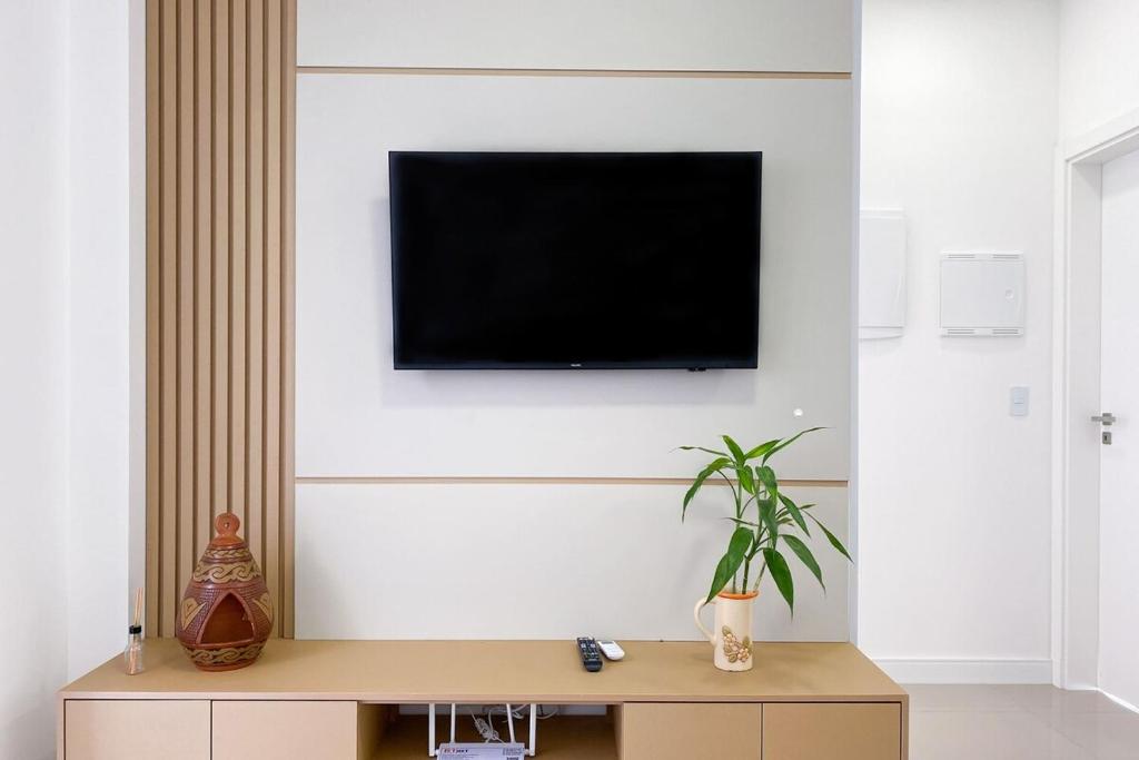 Apartamento há poucos metros da praia - 0459, Governador Celso Ramos ...