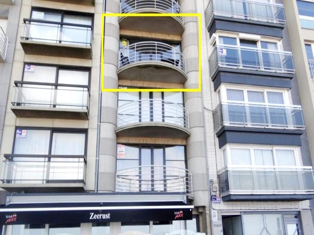 Apartment in Wenduine with Stunning Sea Views, Wenduine (updated prices ...