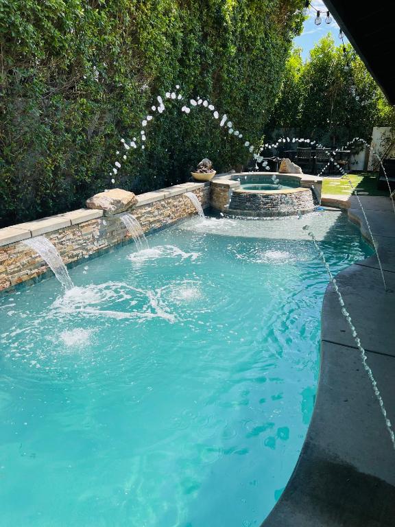 New, Desert Private Oasis Pool, Spa and Game room, Indio (precios ...