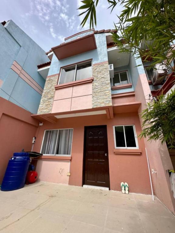 Abode86 Transient House - Pacific Grand Townhomes, Mactan Lapu-Lapu ...