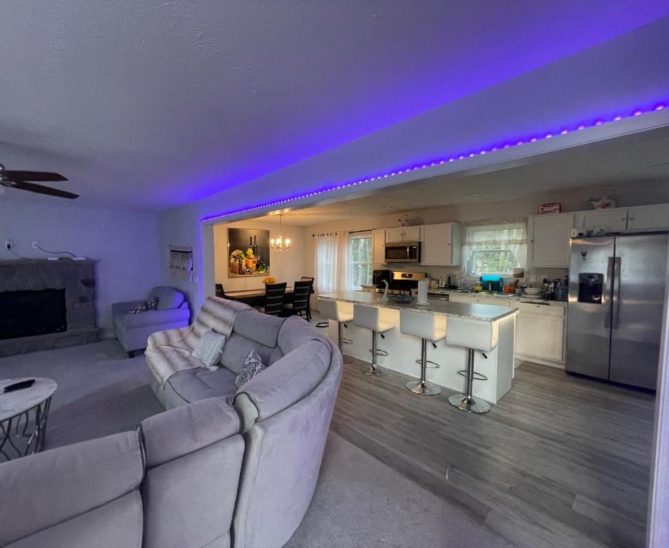 Pocono Escape - Modern & Cozy, Pocono Summit (updated prices 2025)