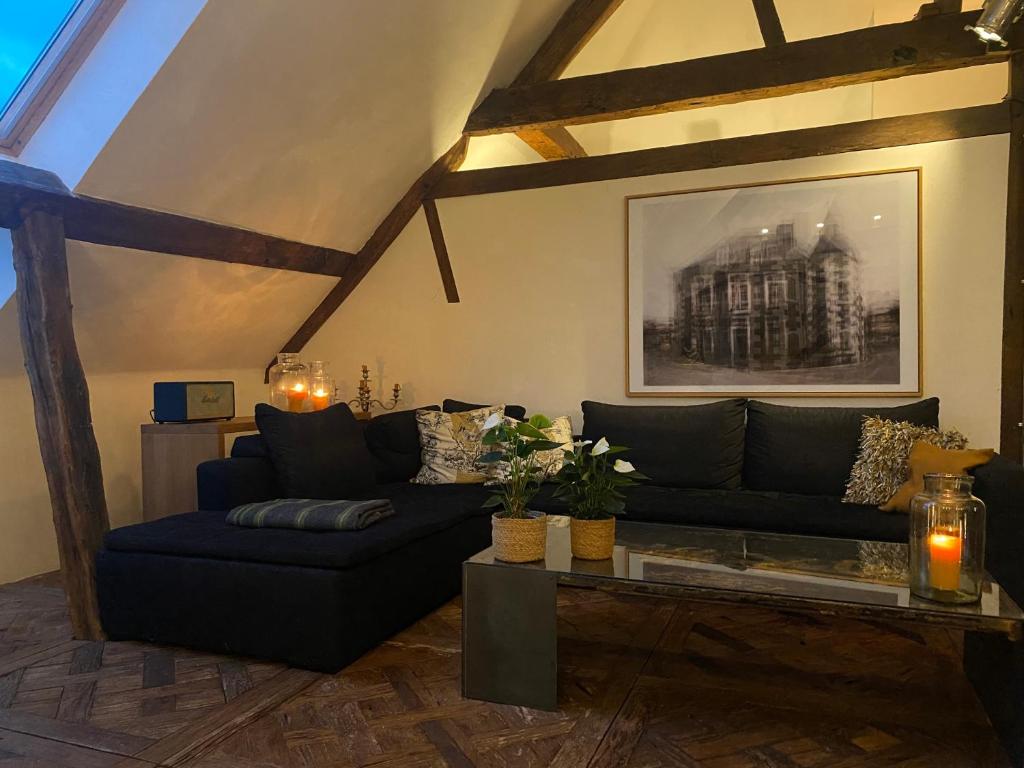 The Castle Loft - Pascal's Angels, Clemency (updated prices 2025)