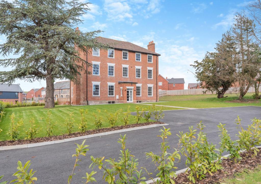 Holmer House Farm, Moreton on Lugg (updated prices 2025)