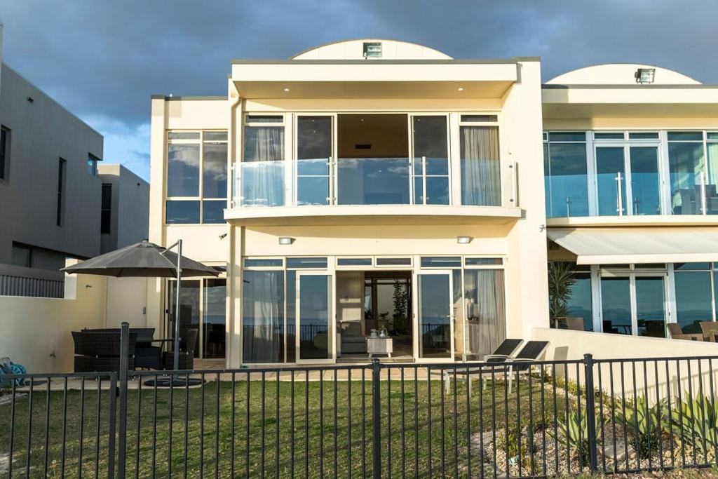 Beach Bliss - Ocean Views - Private Beach Access, Grange (updated ...