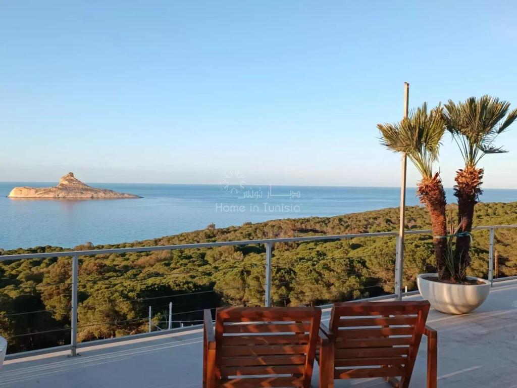 Exceptional Luxury Villa A Masterpiece of Elegance and Comfort, Rafrāf ...