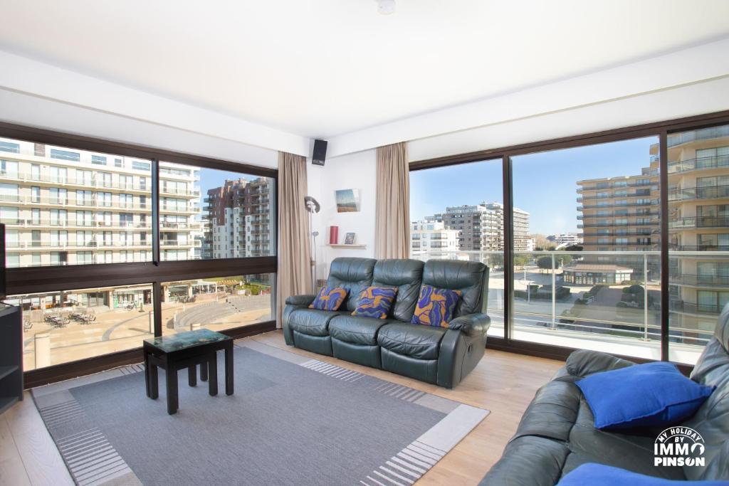 Westrand A0206 - Esplanade View, De Panne (updated prices 2025)