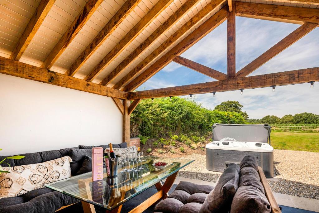 Greenwood House, Whitegate (updated prices 2025)