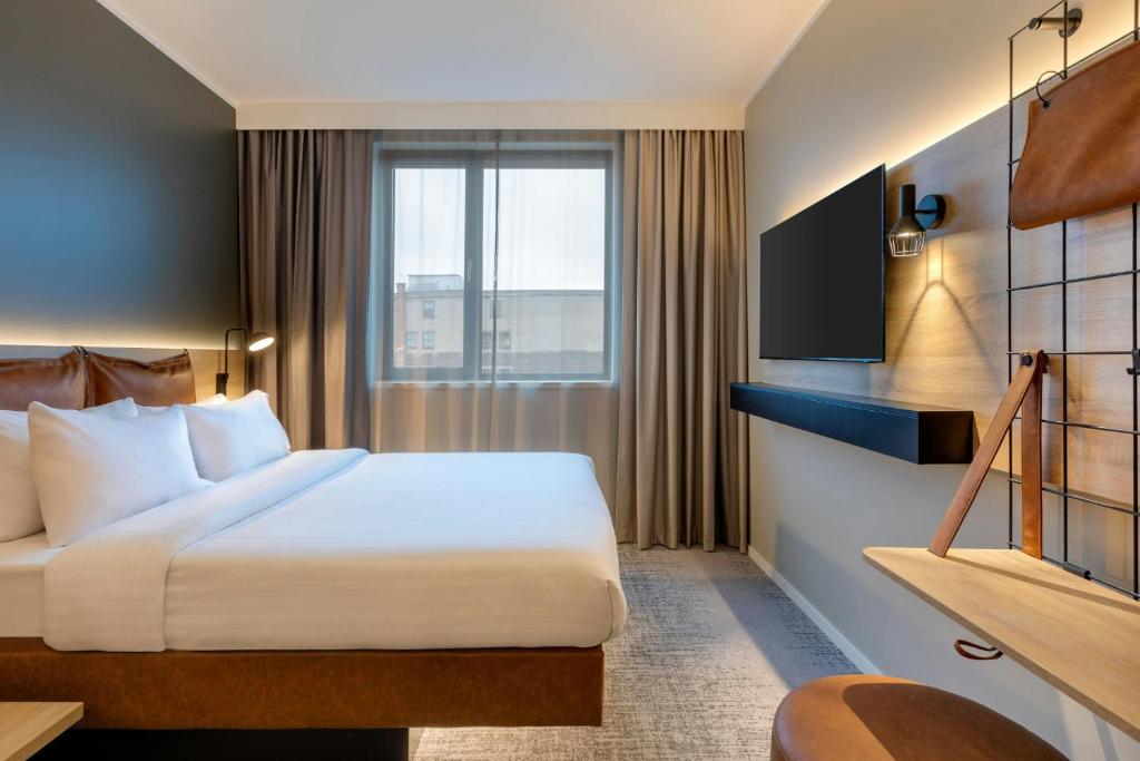 Moxy Berlin Ostbahnhof, Berlin (updated prices 2025)