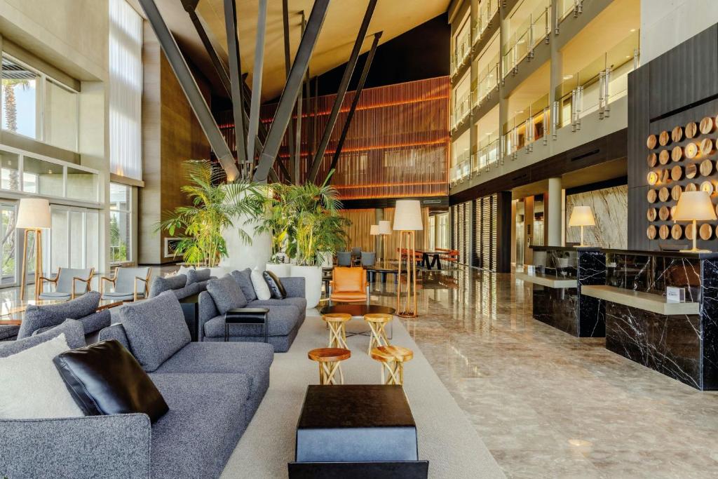 Sheraton Buenos Aires Greenville Polo & Resort, Guillermo E. Hudson ...