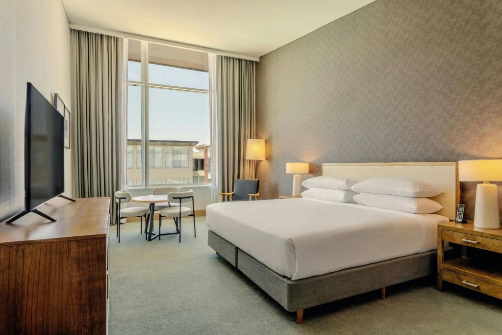 Sheraton Buenos Aires Greenville Polo & Resort, Guillermo E. Hudson ...