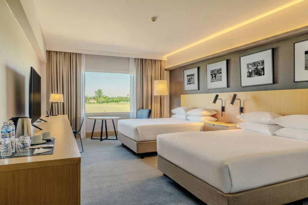 Sheraton Buenos Aires Greenville Polo & Resort, Guillermo E. Hudson ...