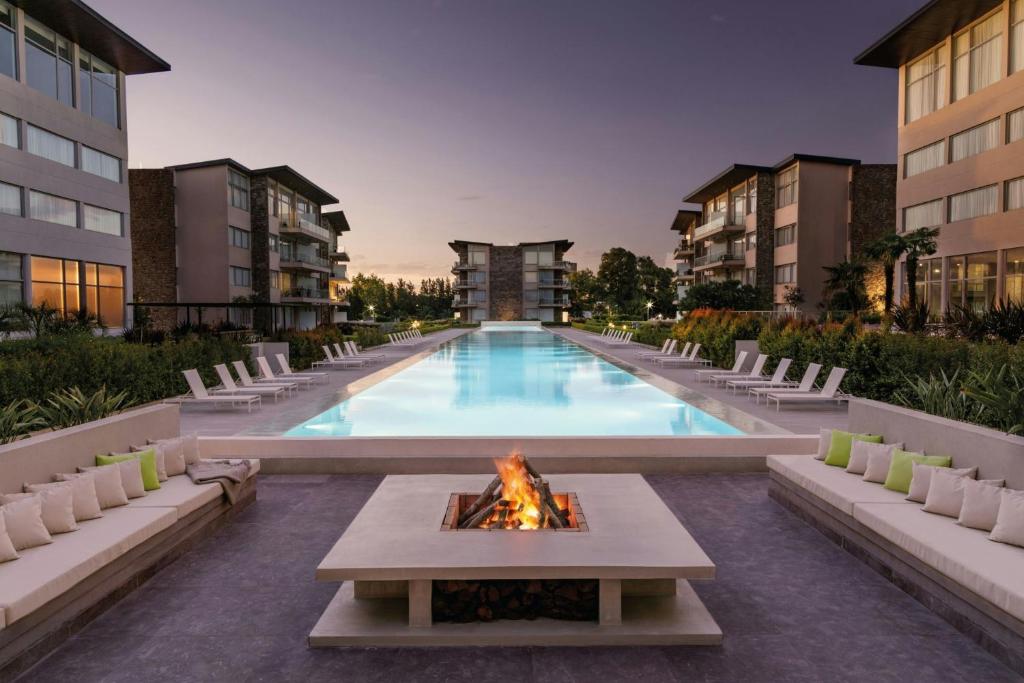 Sheraton Buenos Aires Greenville Polo & Resort, Guillermo E. Hudson ...