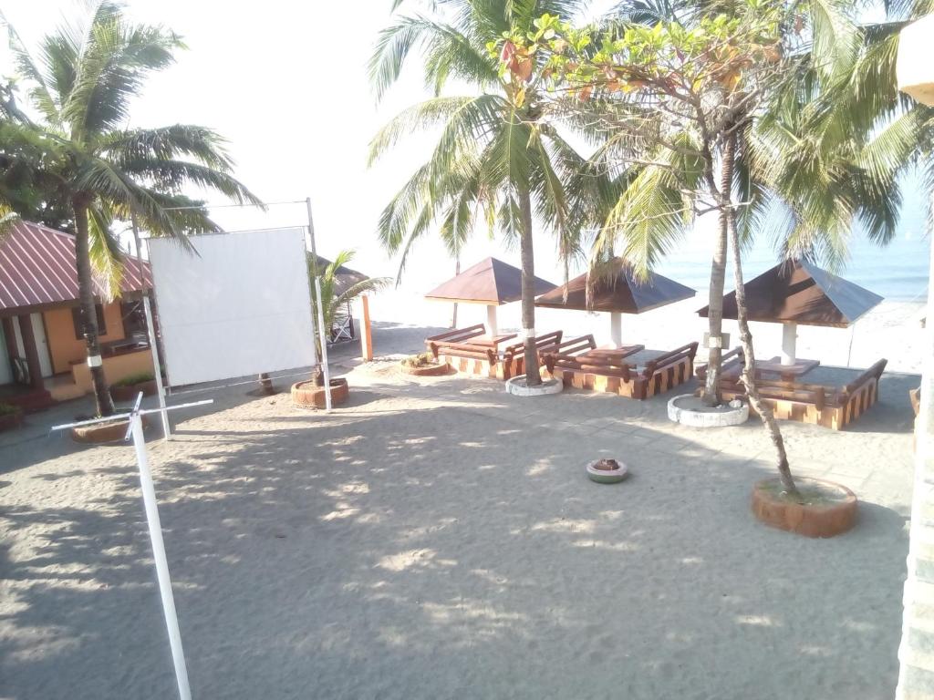 The Waterfront Beach Resort, Morong (updated prices 2025)
