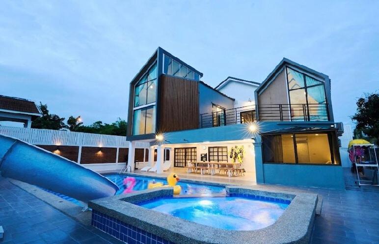 FUN r2 Villa, 20 People Max, Nong Prue (aktualisierte Preise für 2025)