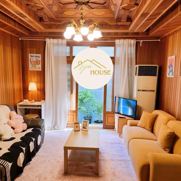 S Jin House, Busan (updated prices 2026)