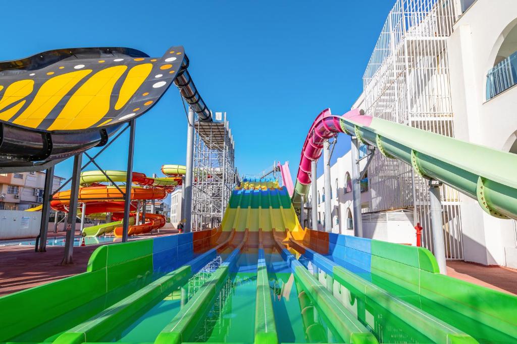 INFINITY BY YELKEN AQUAPARK&RESORTS KUŞADASI, Kuşadası (updated prices ...