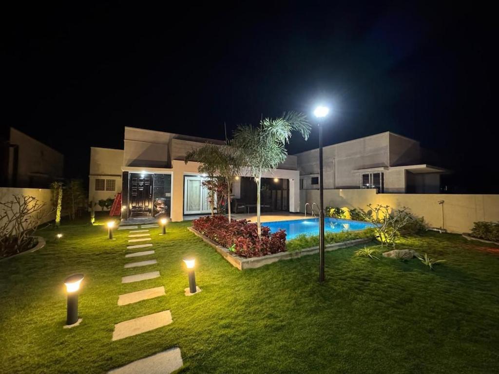 Alish Villa - Relax in 2BHK Luxe Villa with Private Pool, Hosūr ...