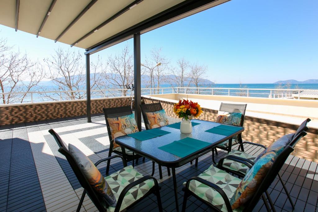 Beach Front Terrace, Vlorë (updated prices 2026)