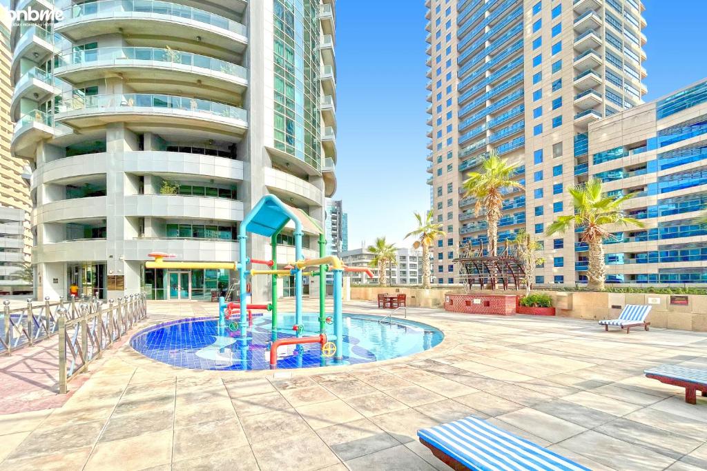 bnbmehomes - DAMAC Waves Tower, Dubai (updated prices 2025)