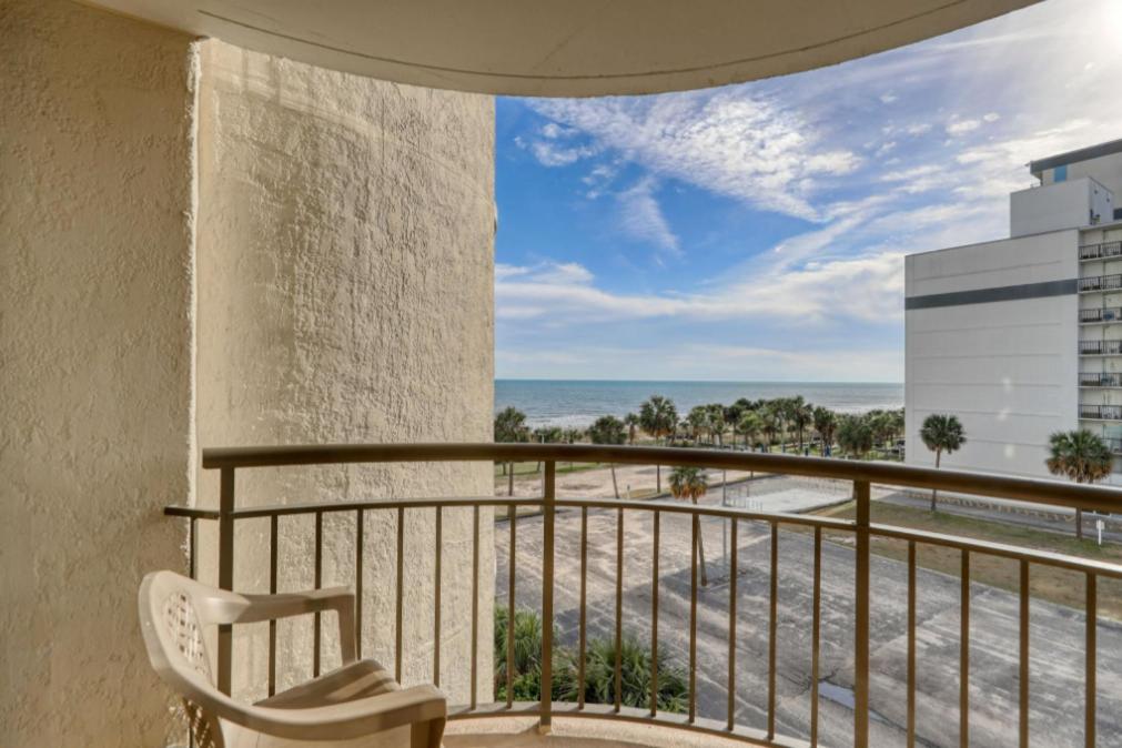 Breath-taking Renovated 1 Bedroom at Merdian! Unit 406, Myrtle Beach ...