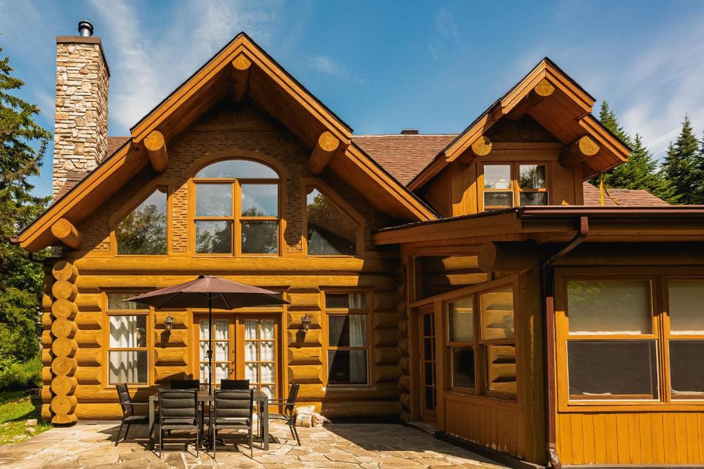 Fiddler Lake Resort Chalet 20 Ours, Mille-Isles (precios actualizados 2025)