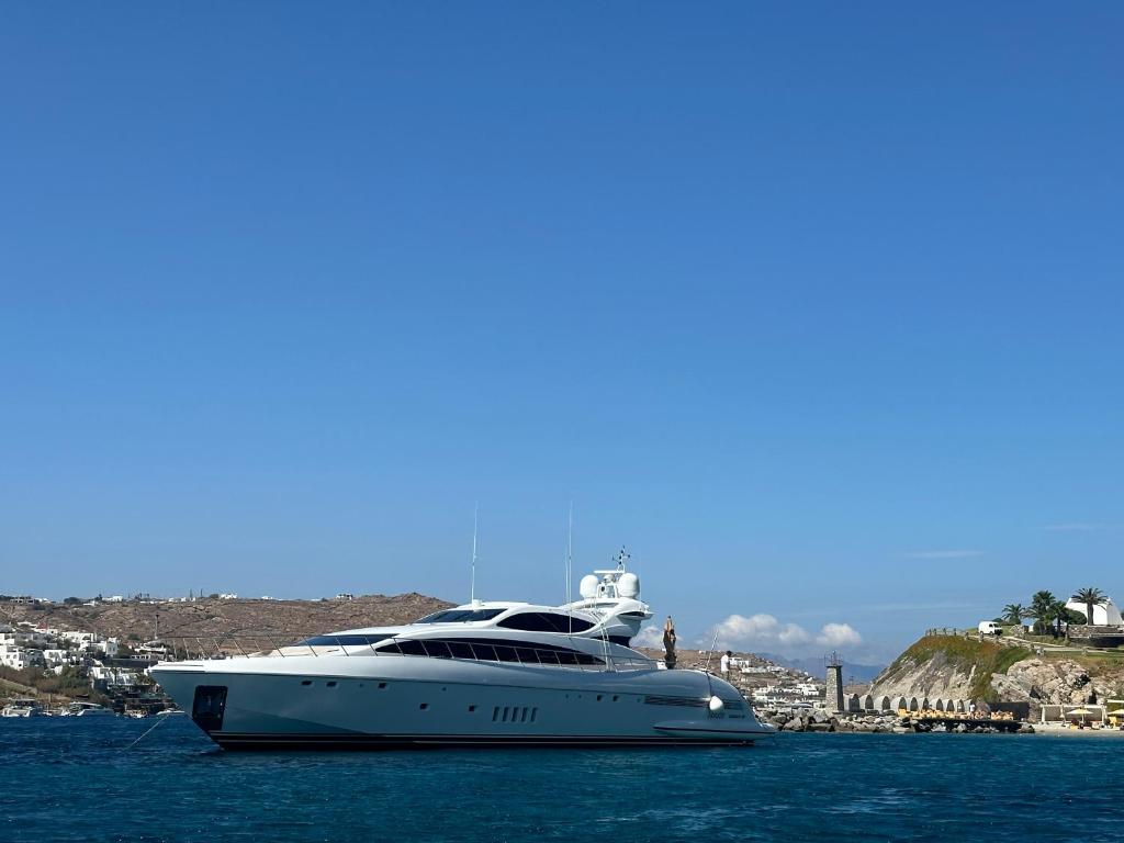 105 ft Yacht, Mýkonos City (updated prices 2026)