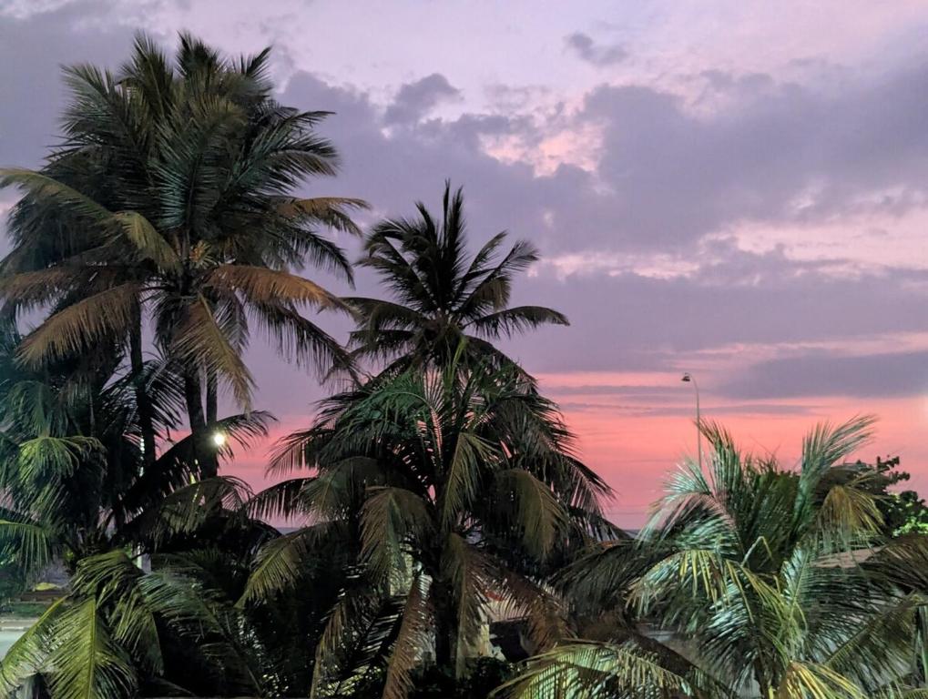 Ocean Breeze Retreat Coastal Getaway in Colombo, Colombo (updated ...