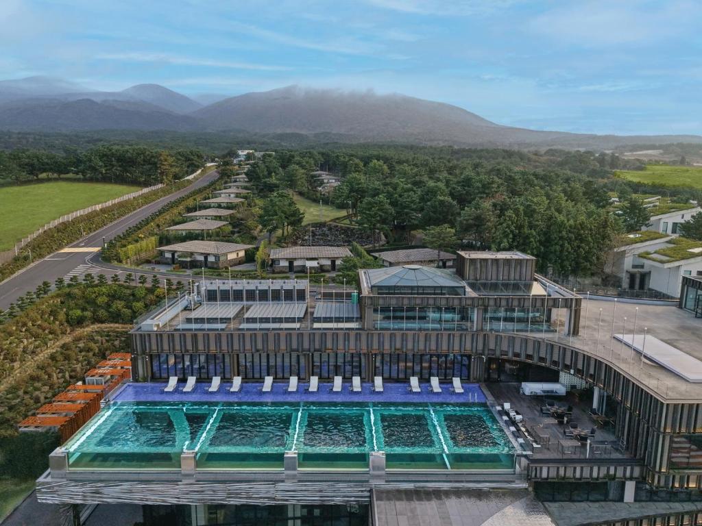 Amber Pure Hill Hotels & Resorts Jeju, Jeju (updated prices 2025)