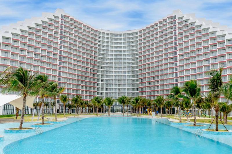 The Arena Seview Resort Cam Ranh, Cam Ranh International Airport ...