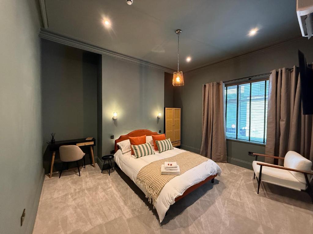 Akroyd House - The Dean Clough Room, Halifax (updated prices 2026)
