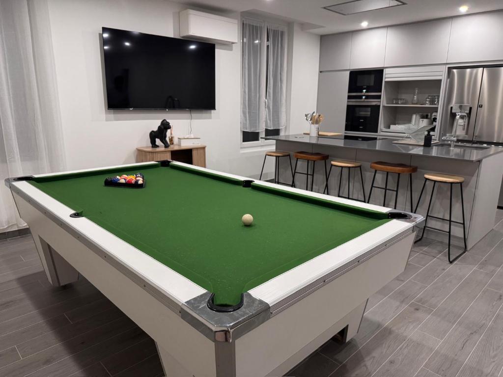 Maison Fair play, jardin, parking, billard, Maisons-Alfort (updated ...