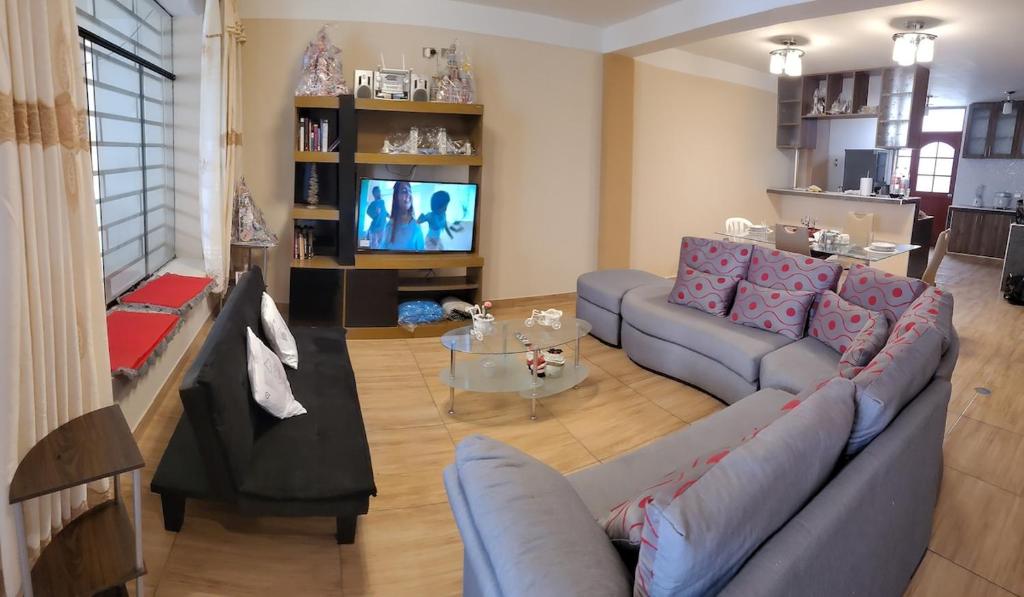 Giovi's house, Ilo (updated prices 2025)