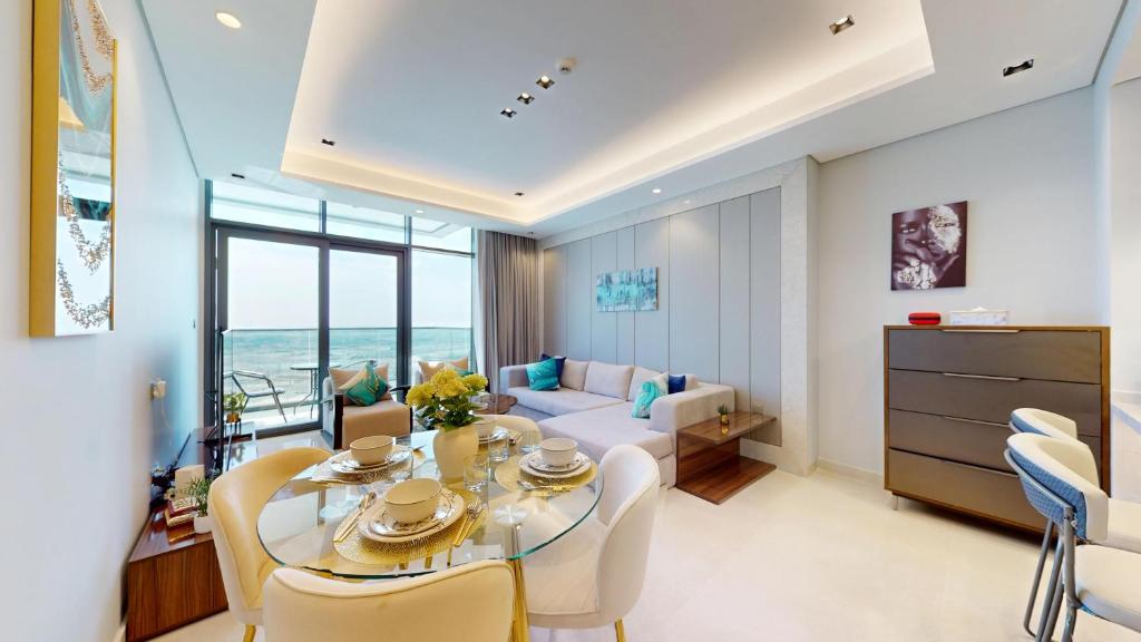 FAM Living - Nobles Tower Retreat with Stunning Meydan Views, Dubai ...