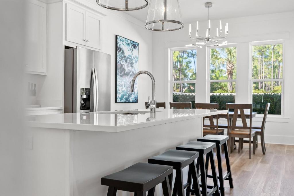 Vacation Station With Private Pool And Lsv, Destin (updated prices 2025)