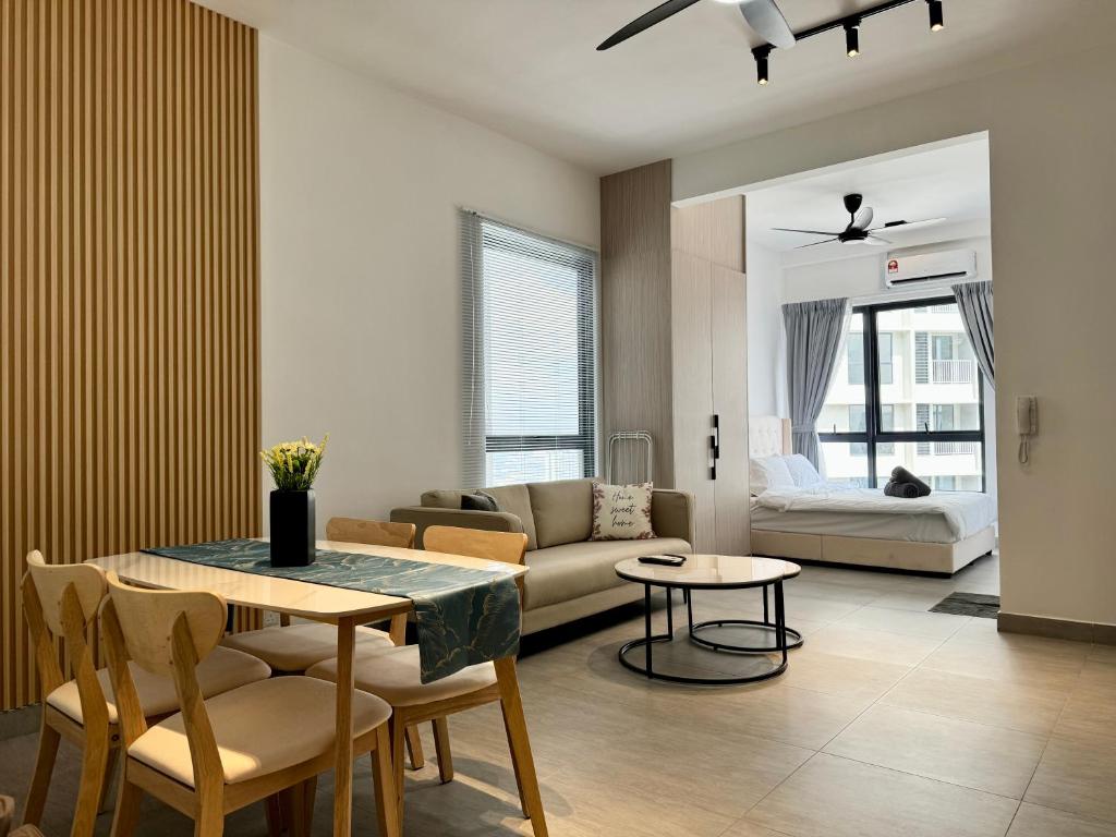 Sunsuria Forum SOHO & Residence Suites Setia Alam by MOKA, Shah Alam ...