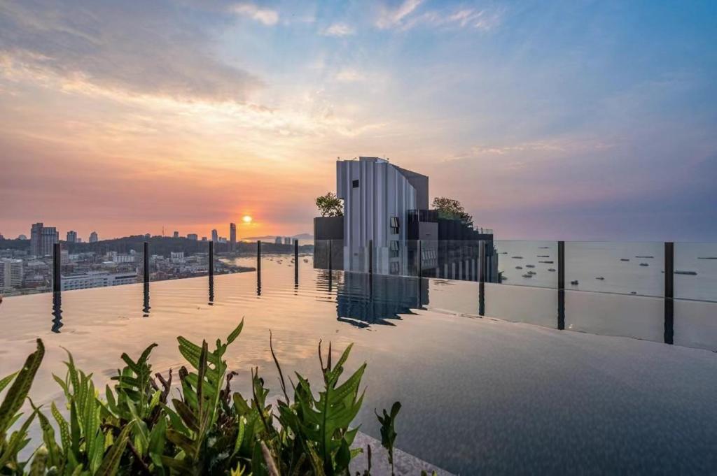 The base central pattaya condo, Pattaya Central (updated prices 2025)