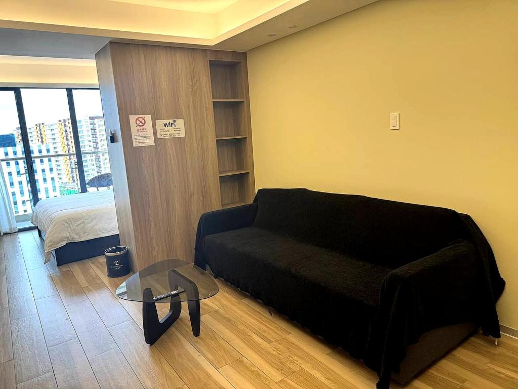 LCONDOTEL Hotel Studio with Balcony at Imperial Plaza near MOA NAIA PITX, Manila (precios ...