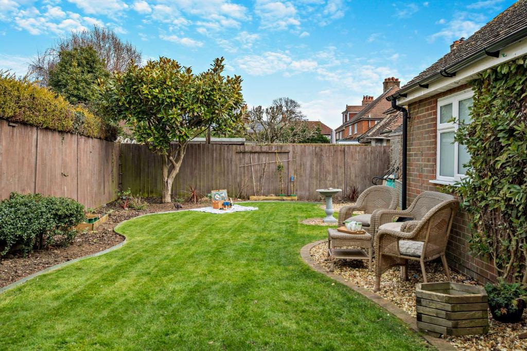 Haven House Gorgeous Lymington Home with Garden and Studio near New ...