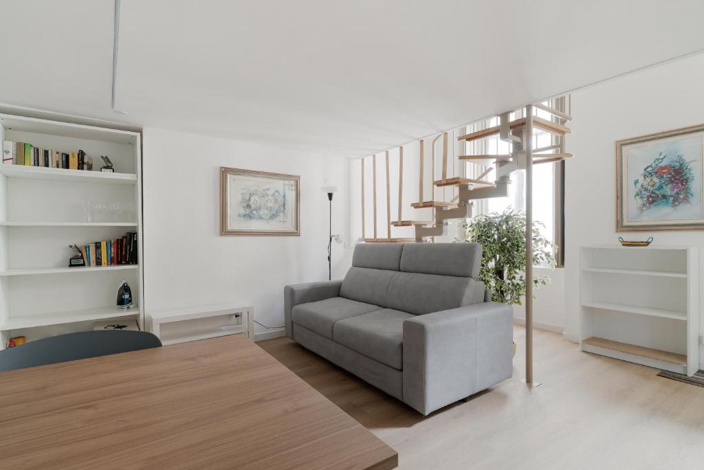 California - Solari - Loft con Soppalco, Milan (updated prices 2025)