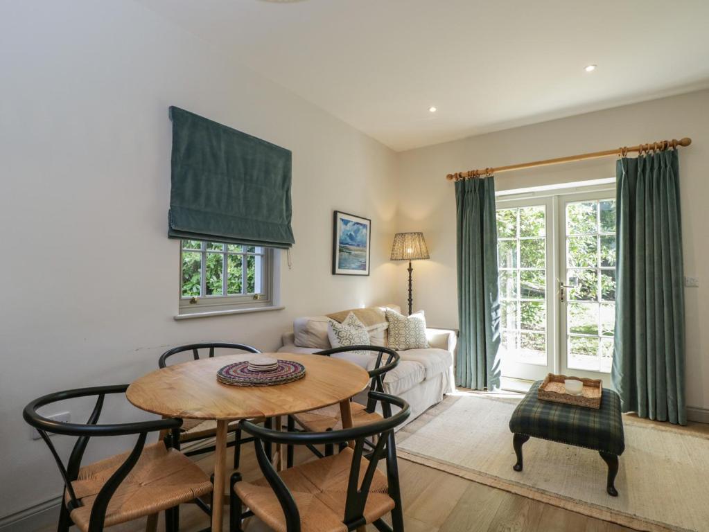 Rowan, Newbury (updated prices 2025)