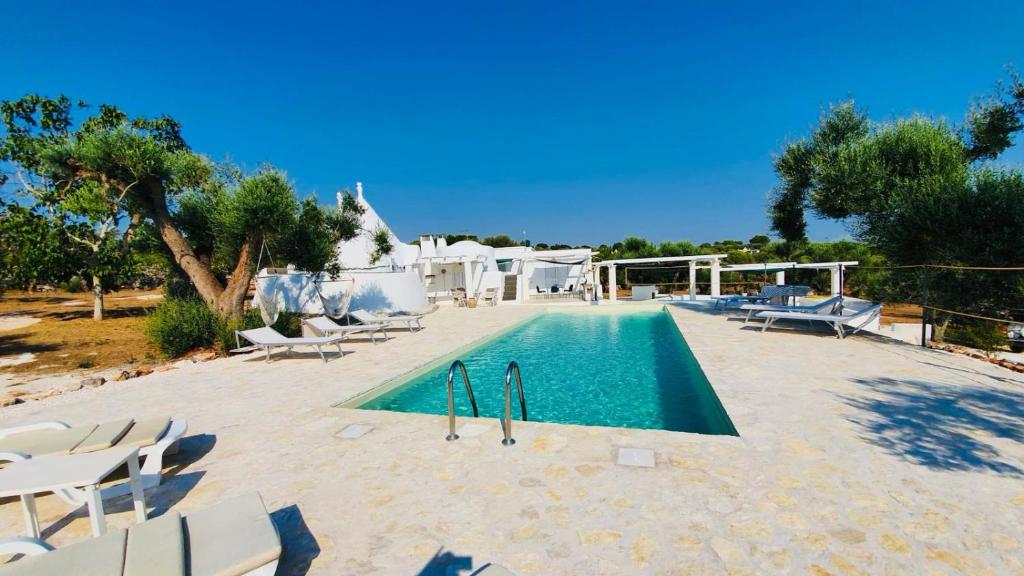 Trullo Laveneziana, Beautiful Trullo with Pool, Ostuni (updated prices ...