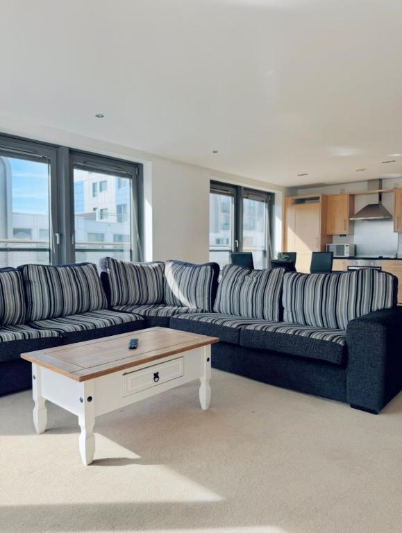 Modern Two Bedroom Apartments, Edinburgh (updated prices 2026)