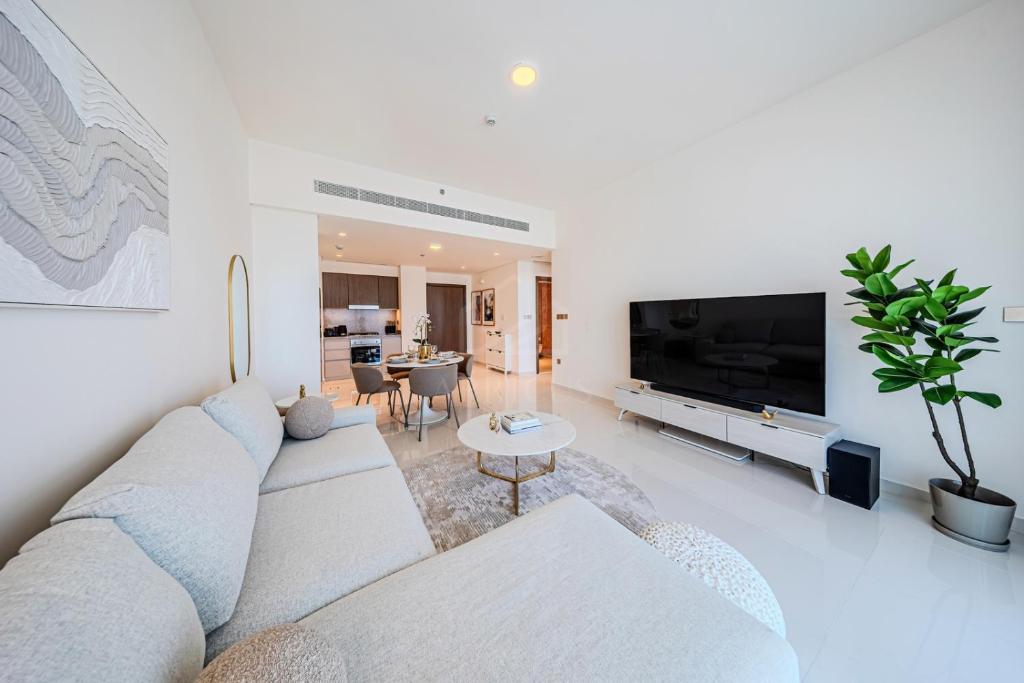 Gorgeous 1BD Apt with beach access in Grand Bleu, Dubai (updated prices ...