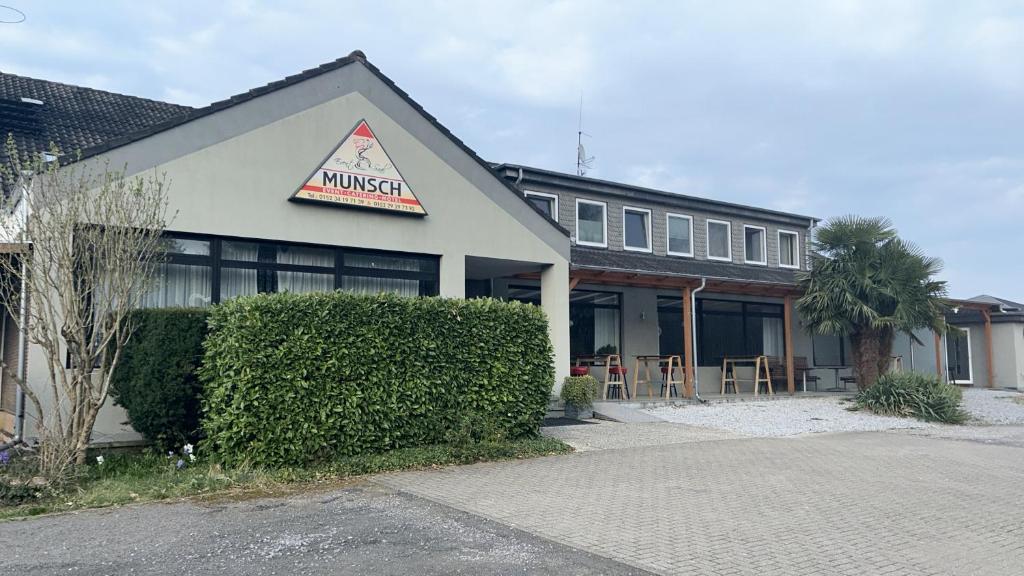 Hotel Munsch, Neukirchen-Vluyn (precios actualizados 2025)