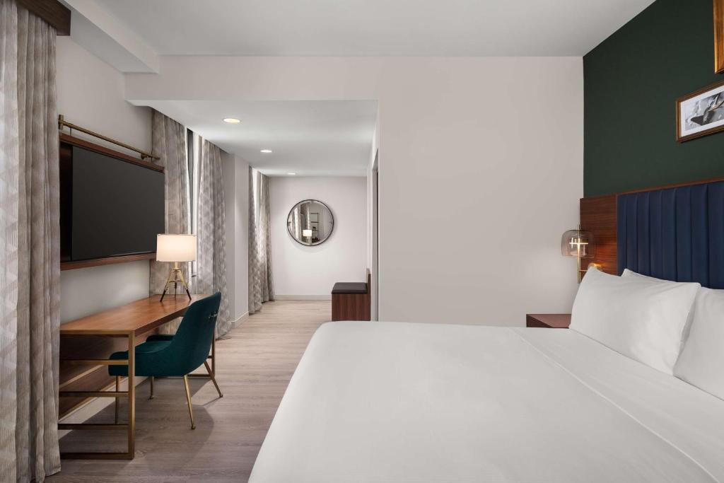 Hotel Ardent Dayton Downtown, Tapestry Collection By Hilton, Dayton ...