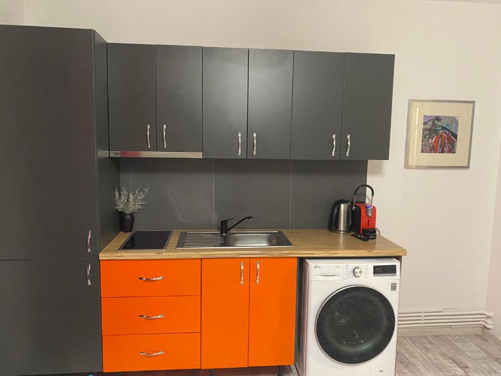 Sofi studio centrale, Bucharest (updated prices 2025)